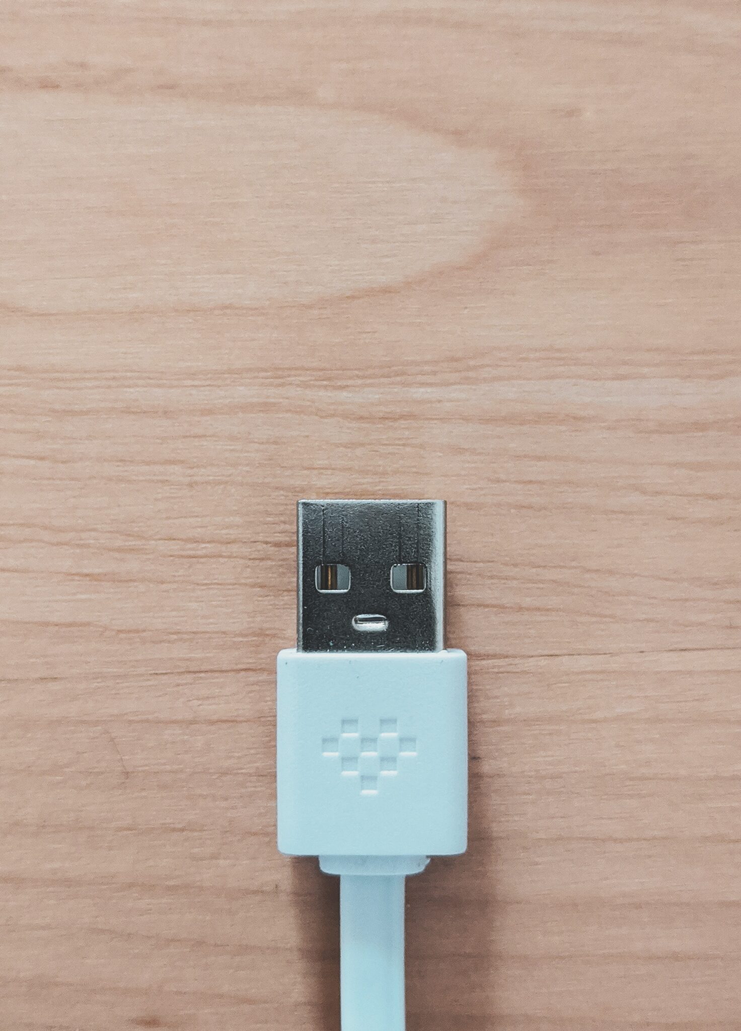 The BEST Monitors with USB Cable Input | wanderingoffice.com