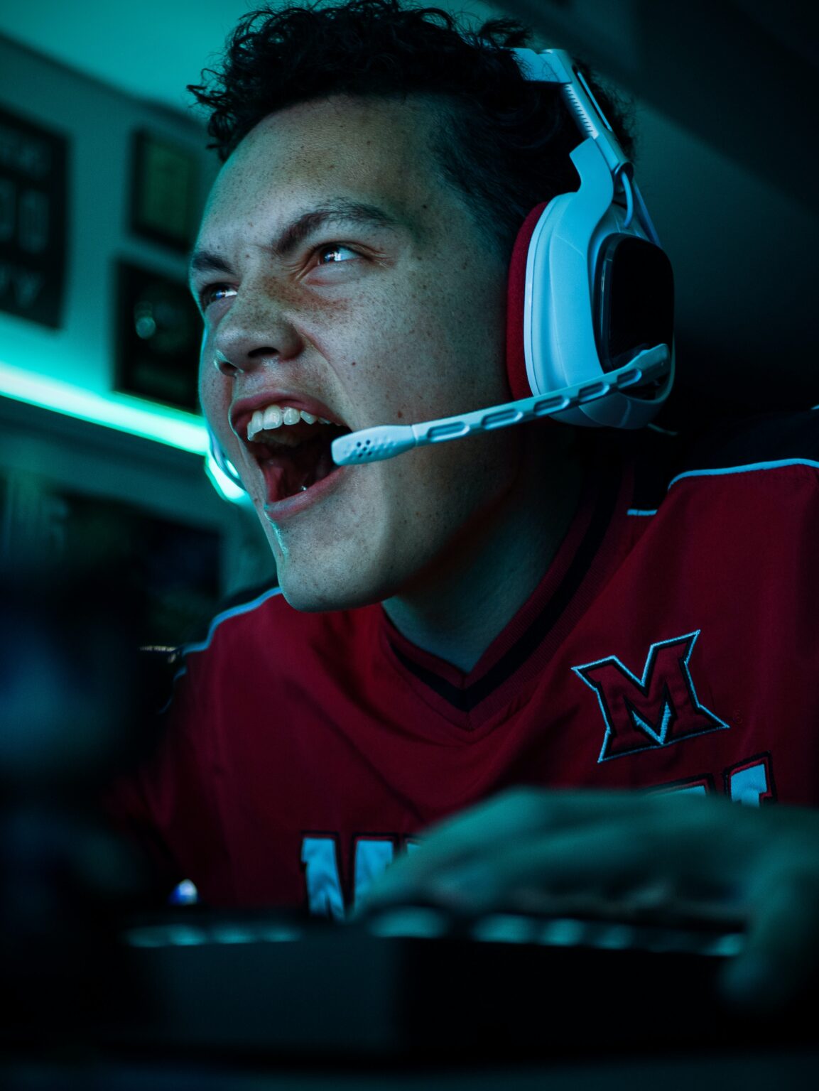 What Is A Good Latency For Gaming? | wanderingoffice.com What Is A Good Latency For Gaming? | wanderingoffice.com